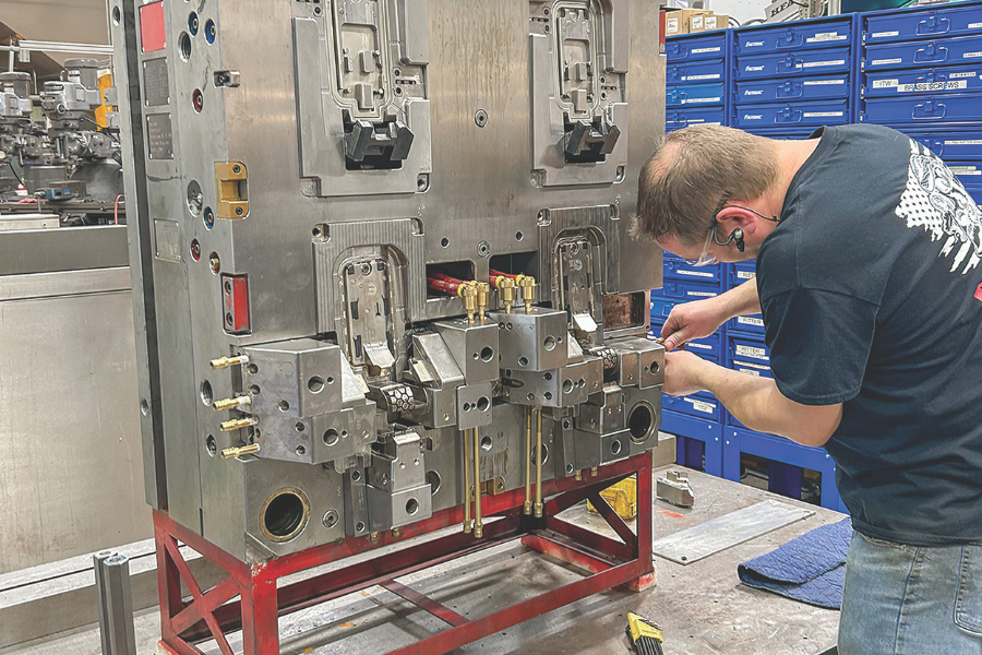 What's New and What Works in Mold Manufacturing | MoldMaking Technology